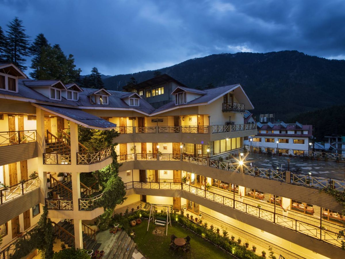 Snow valley resort store